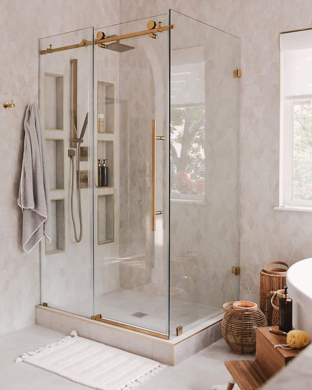 25 Shower Curbs to Keep Your Bathroom Safe and Stylish