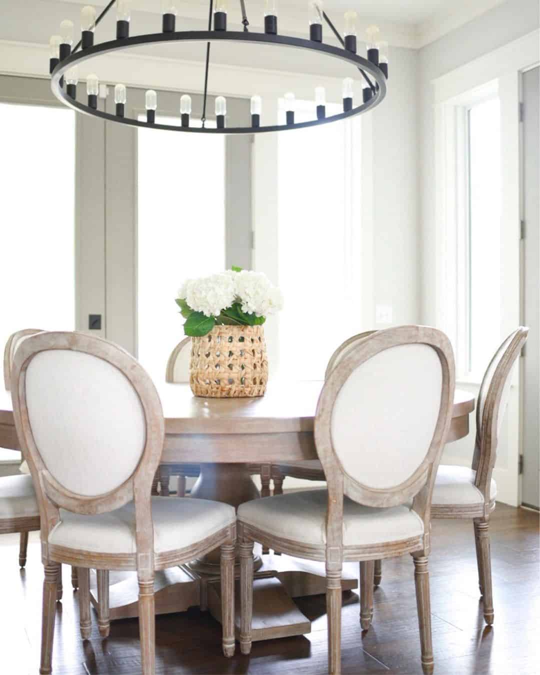 38 Light Wood Dining Table Sets That Are Classy Yet Modern
