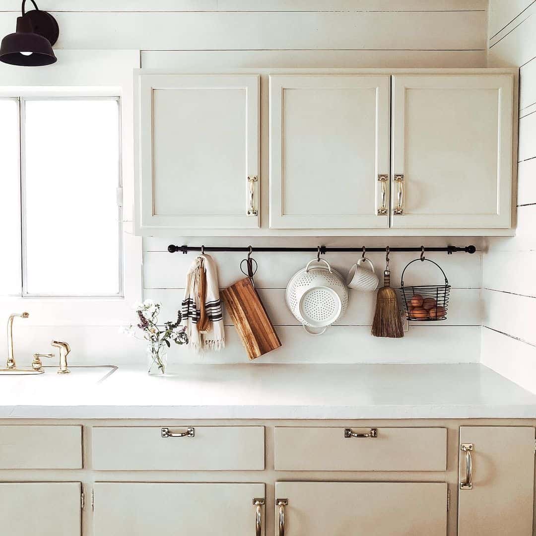 25 Modern Slab Cabinet Doors That Never Go Out of Style