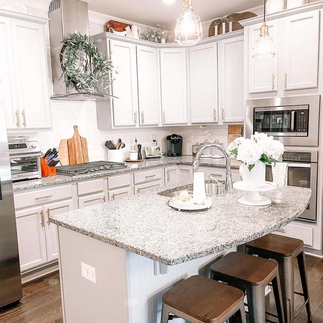 19 Curved Kitchen Islands to Shake Up Your Style