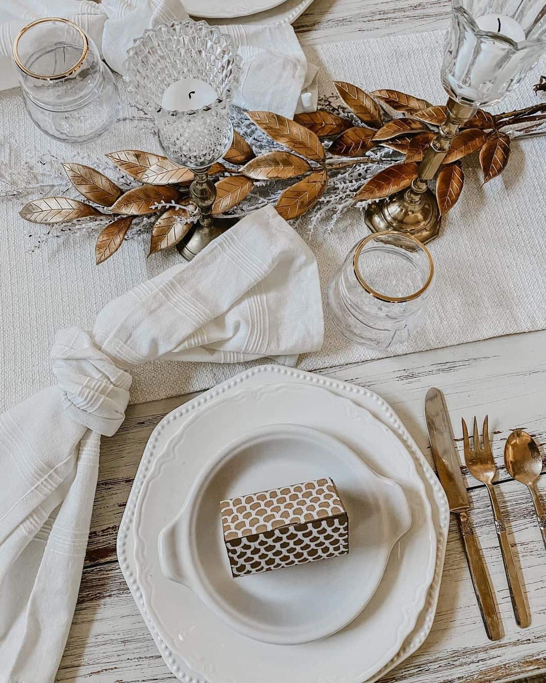31 Gold Table Décor That Sparkles and Dazzles