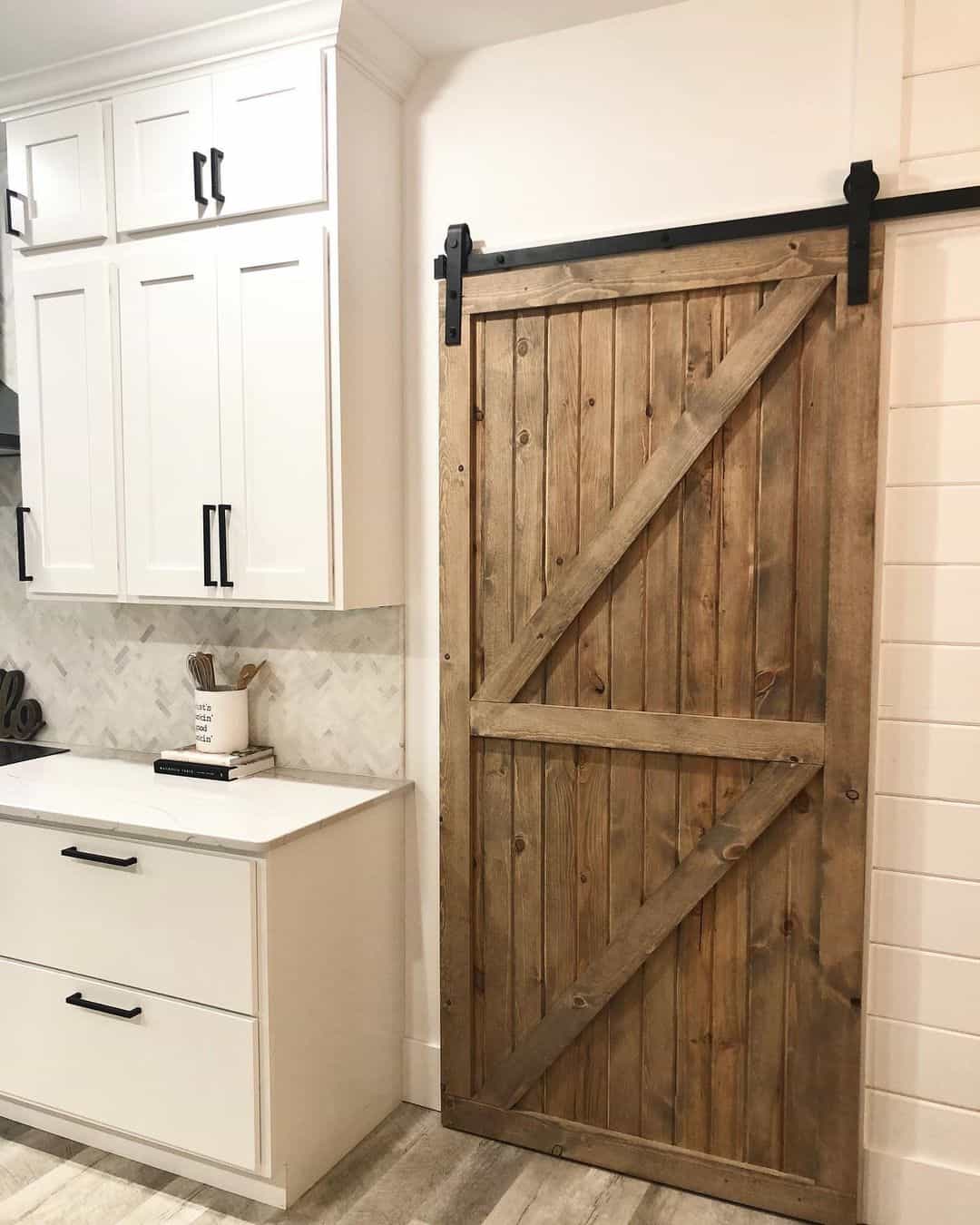 35 Awesome Barn Door Ideas for Country Chic Style