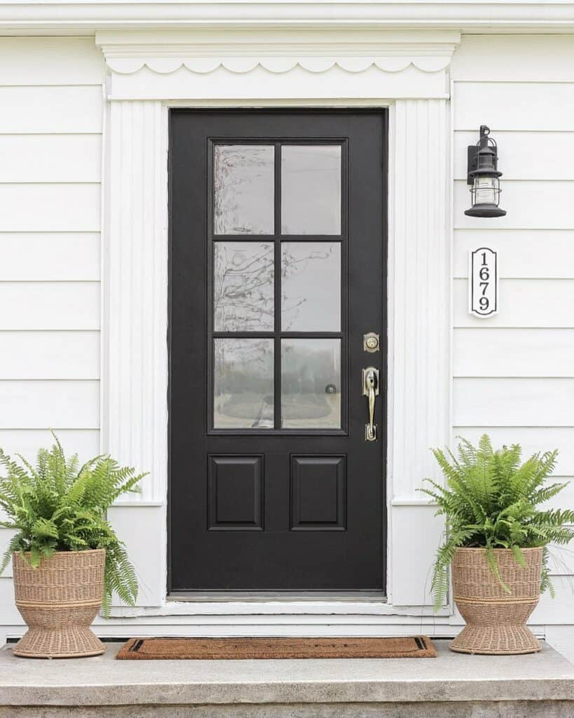 35 Door Trim Ideas to Put Your Entrance in Perspective