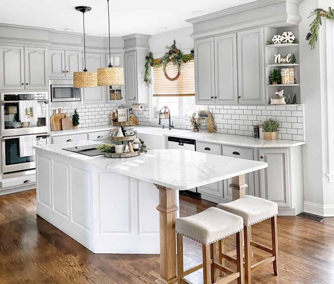 19 Curved Kitchen Islands to Shake Up Your Style
