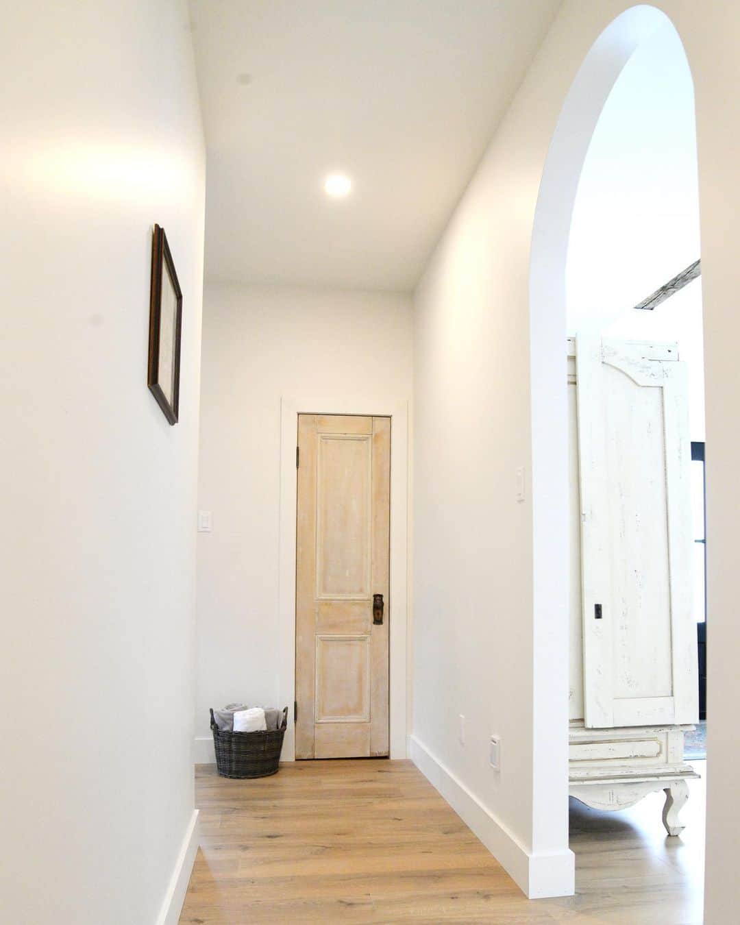 35 Door Trim Ideas to Put Your Entrance in Perspective