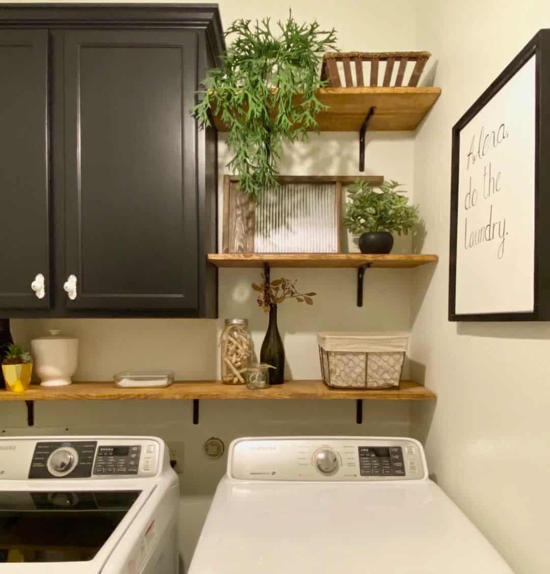 35 Stunning Laundry Room Wall Décor to Enhance Your Home