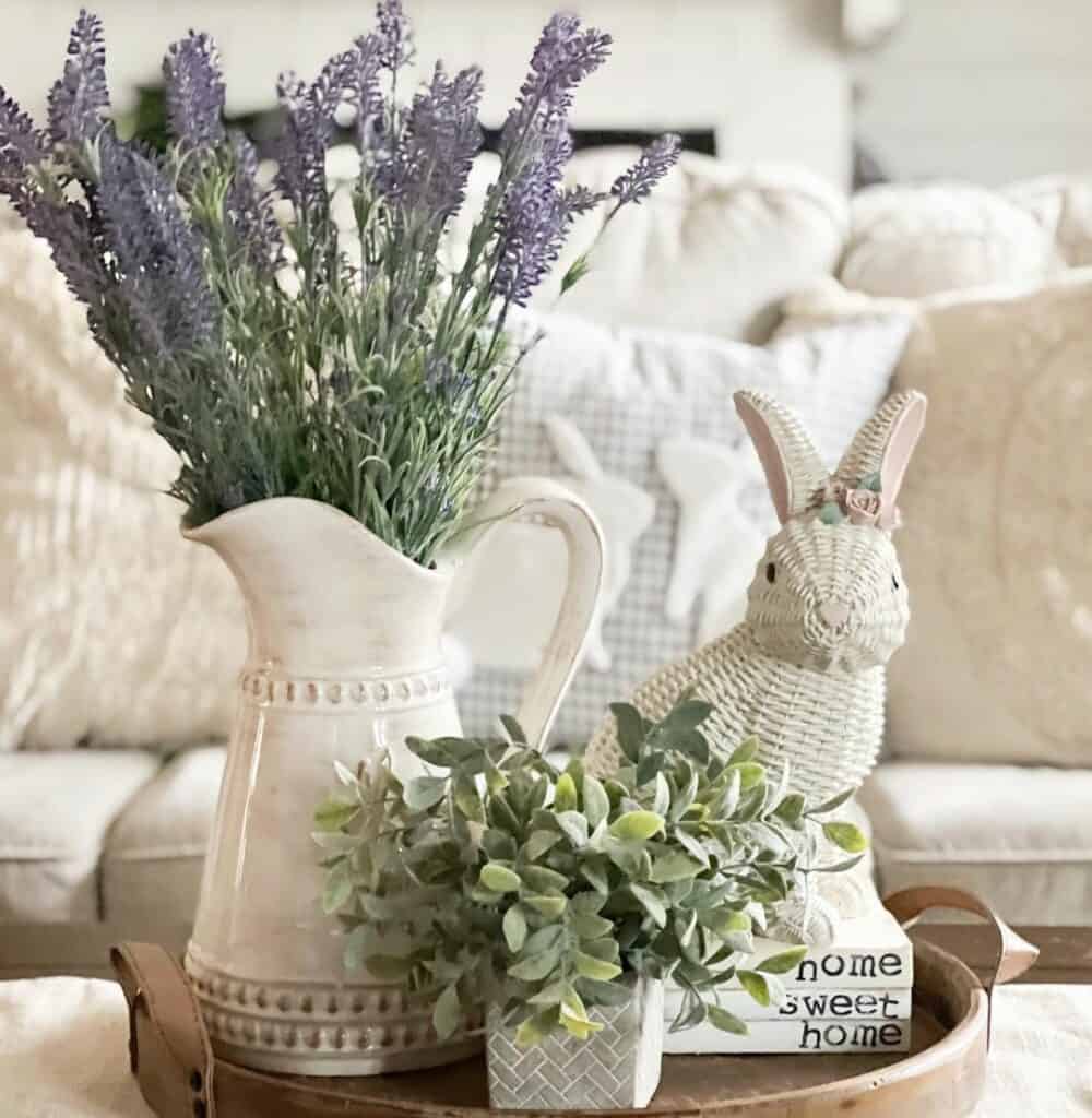35 Exquisite Easter Centerpieces That Shout, “It’s Spring!”