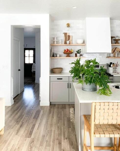 19 Dazzling Cloe Tile Design Ideas