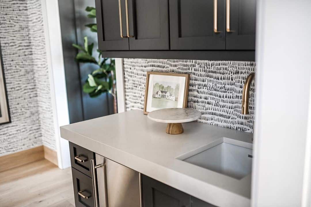 33 Stunning Gray Countertops for Your Next Renovation