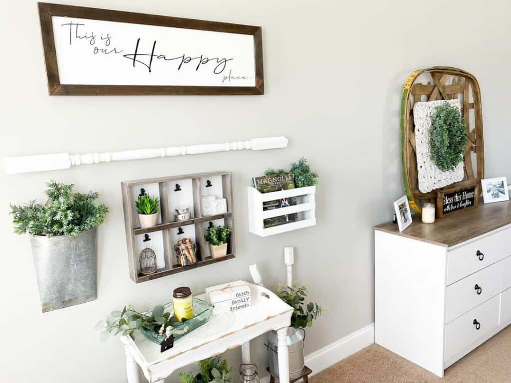 31 Charming Farmhouse Wall Décor Ideas for Some Rustic Flair