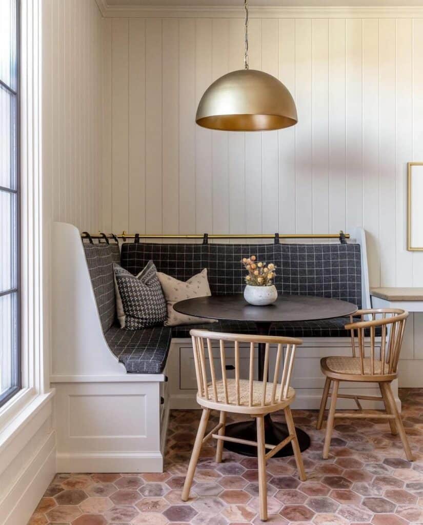 17 Stunning Corner Bench Ideas That Are Incredibly Useful