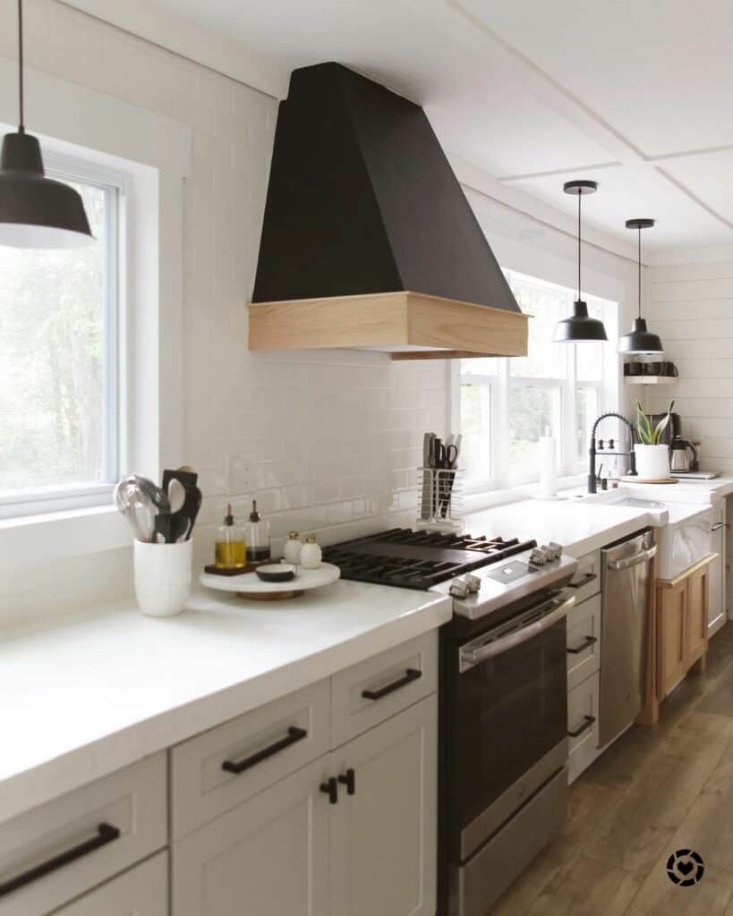 16 Brilliant Black Range Hood Ideas to Upgrade Your Kitchen