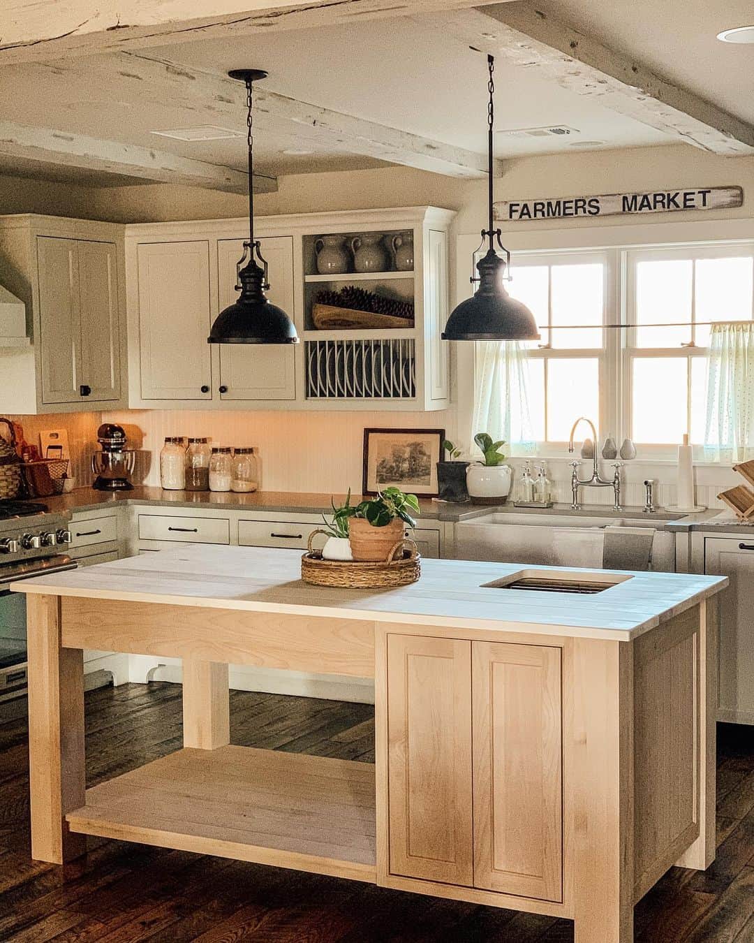 30 Incredible Low Ceiling Kitchen Lighting Ideas That Shine