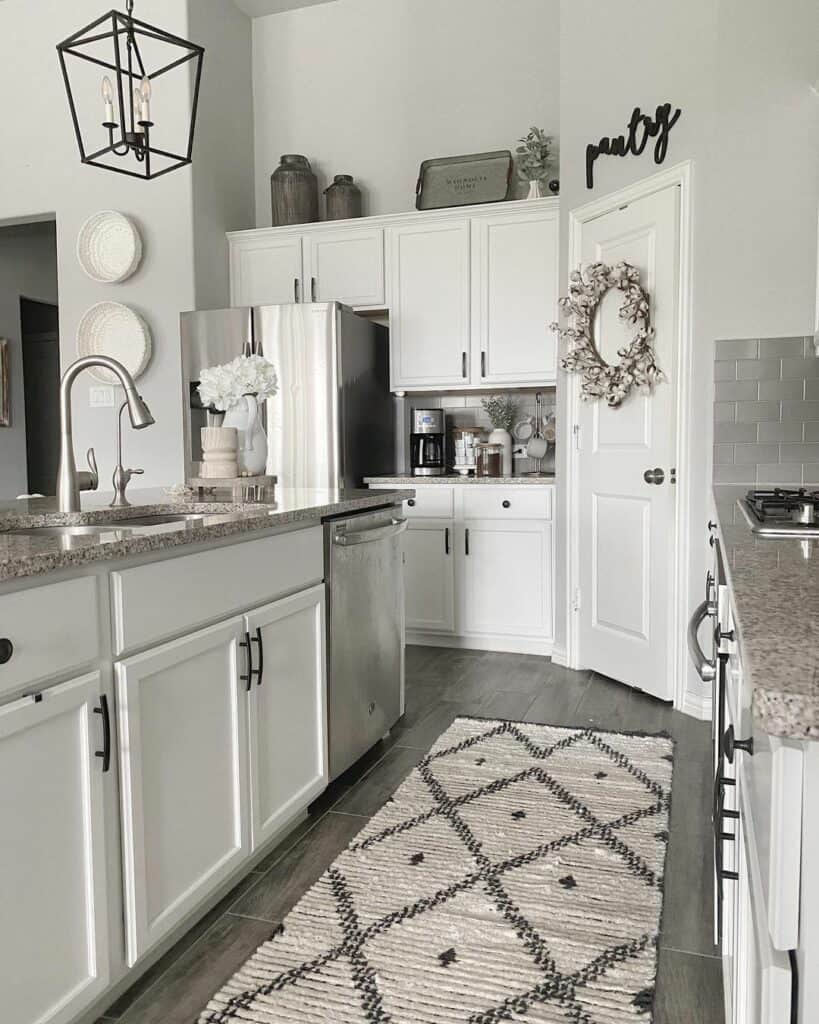 30 Beautiful Kitchen Rug Ideas for Every Style