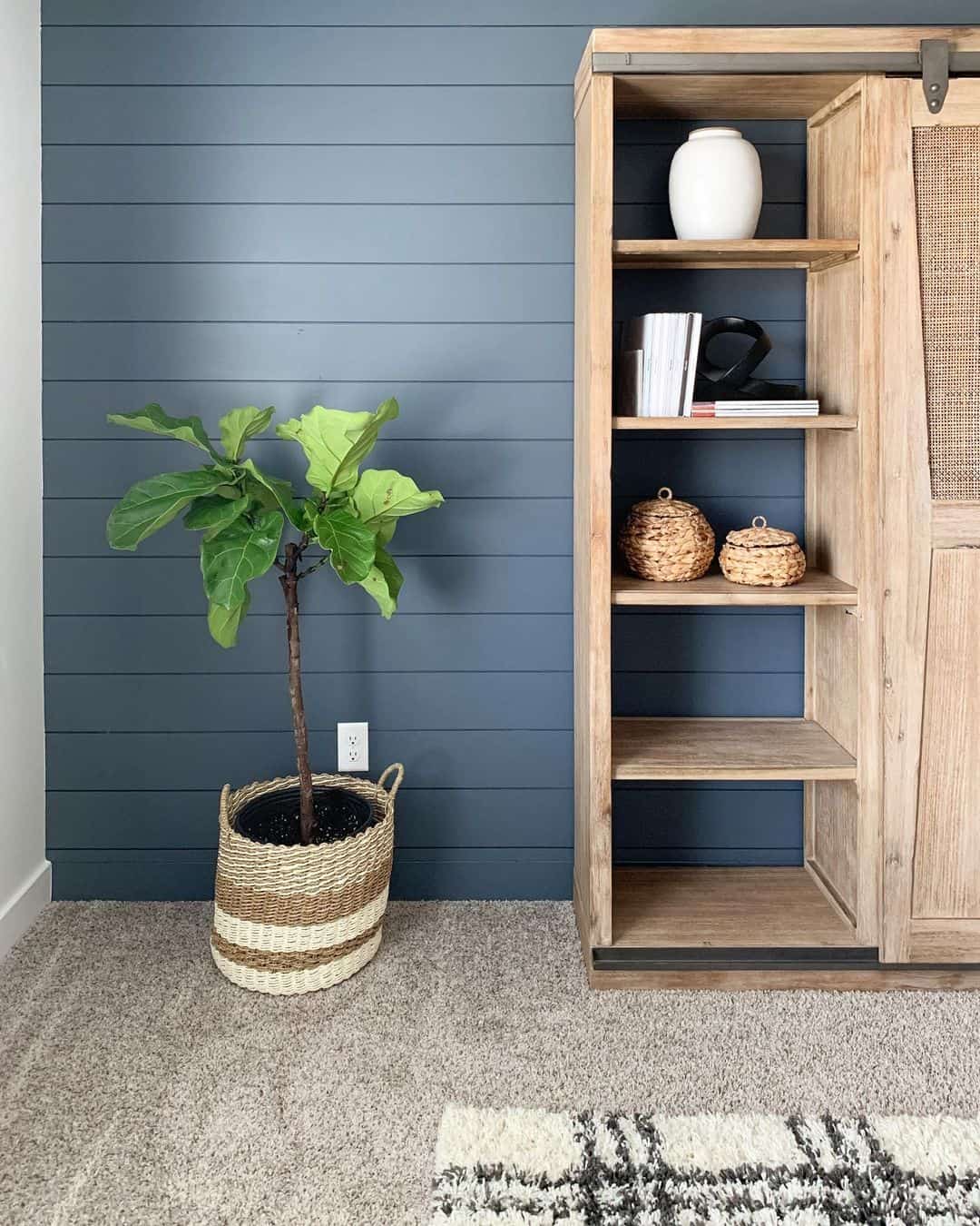 24 Examples of Gray Shiplap Accent Walls That Instantly Upgrade a Space