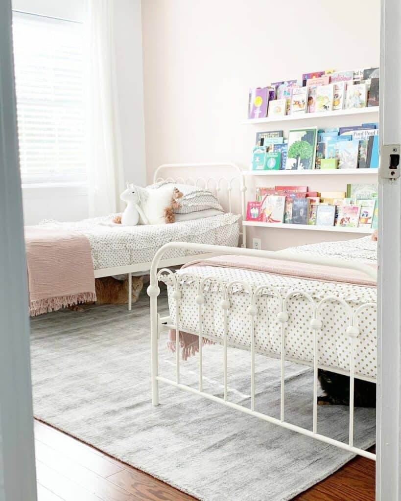 21 Pink Wall Ideas for Warm, Youthful, and Refined Rooms