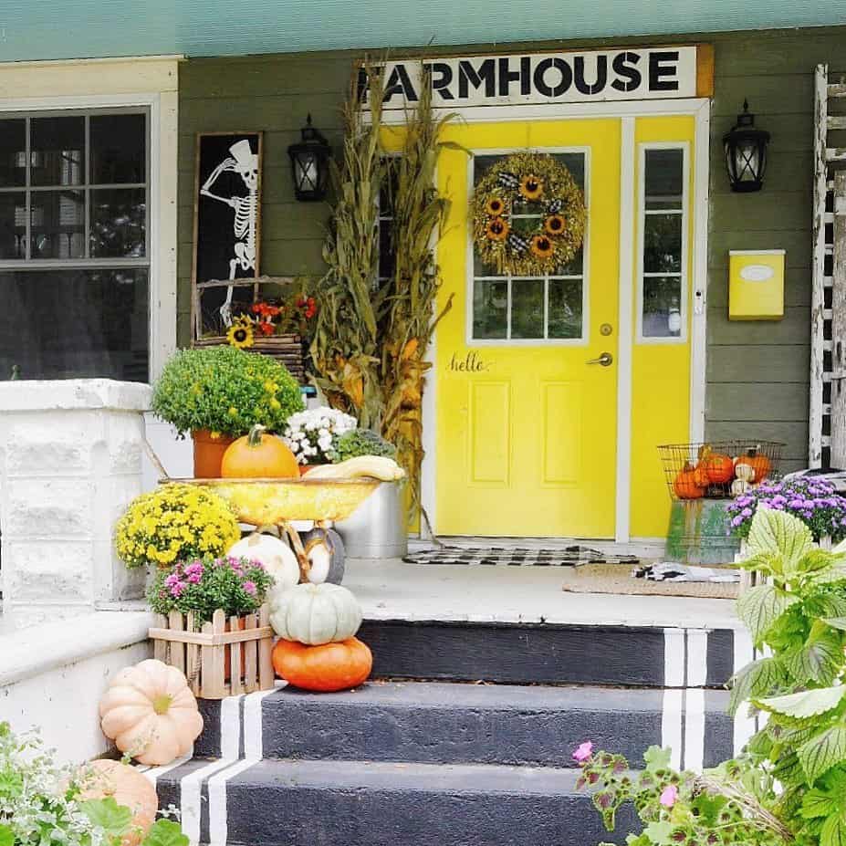 30 Front Step Ideas to Welcome Guests and Boost Curb Appeal