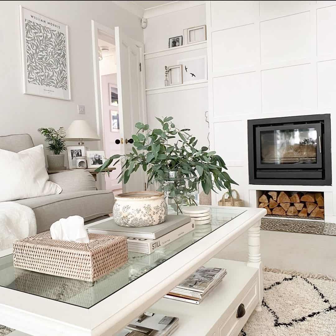 30 Gorgeous Examples of Clear Glass Vase Décor Ideas