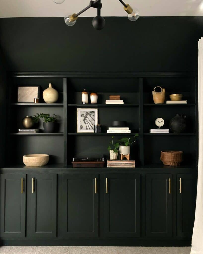 32 Elegant Dark Green Walls for a Modern Aesthetic