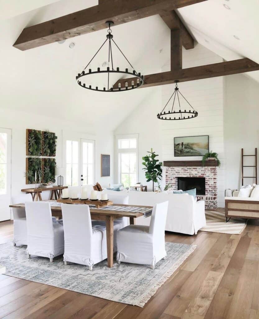 25 Gorgeous Cathedral Ceiling Ideas for an Airy Home