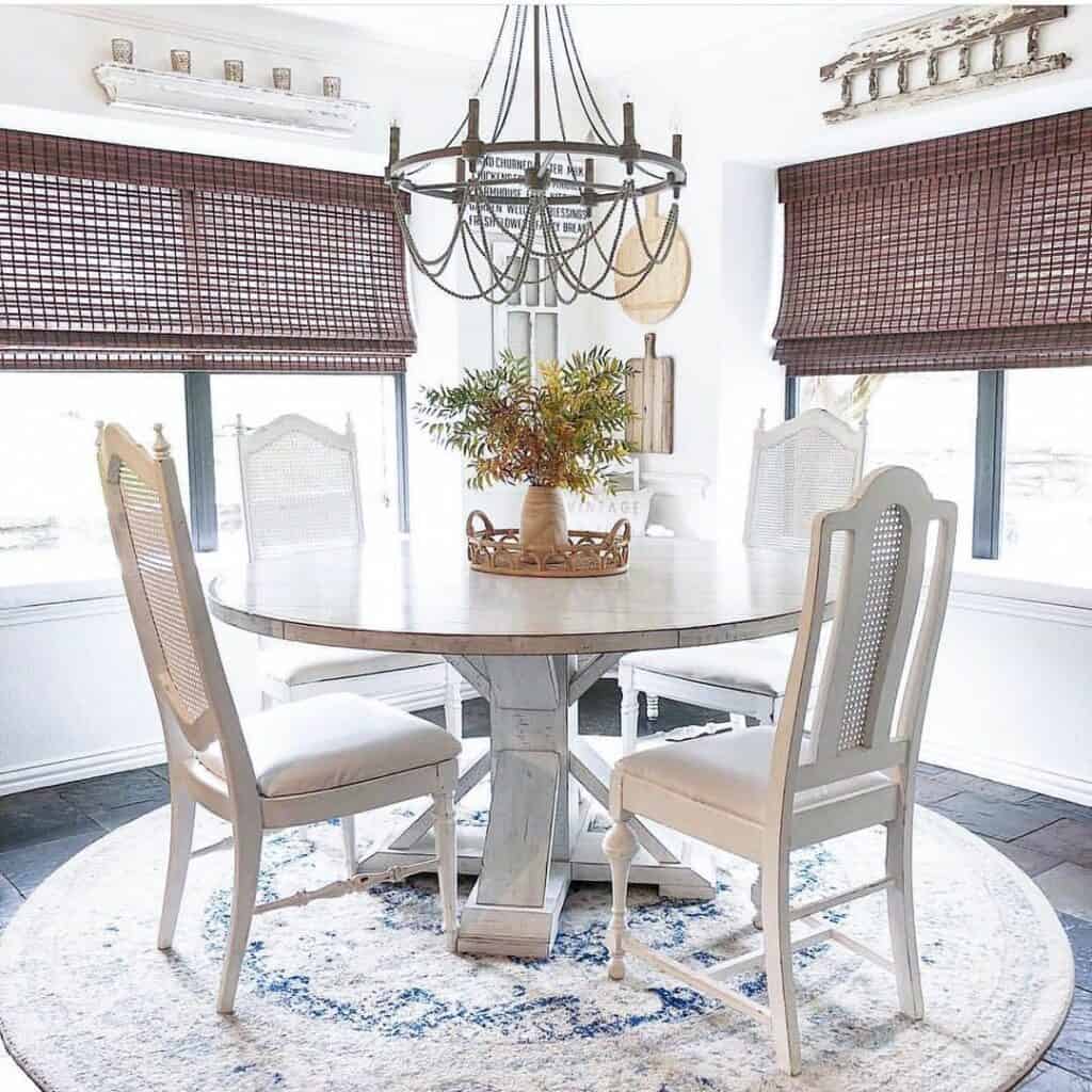 30 Spectacular Round Dining Table Centerpiece Ideas to Enhance Your Home