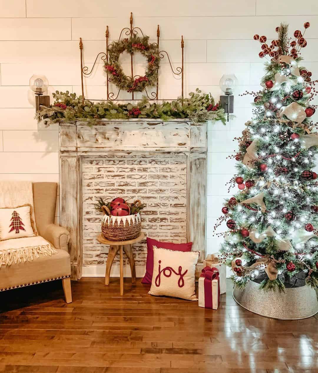 29 Faux Fireplaces with Ambience and Warmth