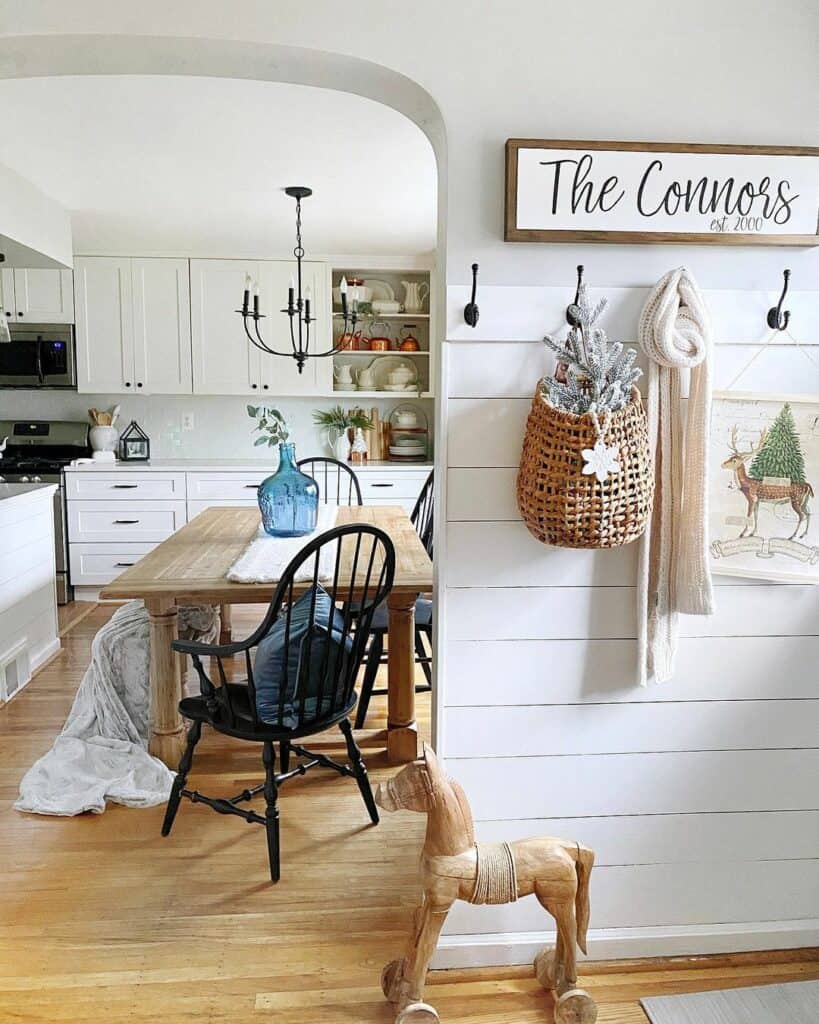 30 Entryway Wall Ideas for a Great First Impression