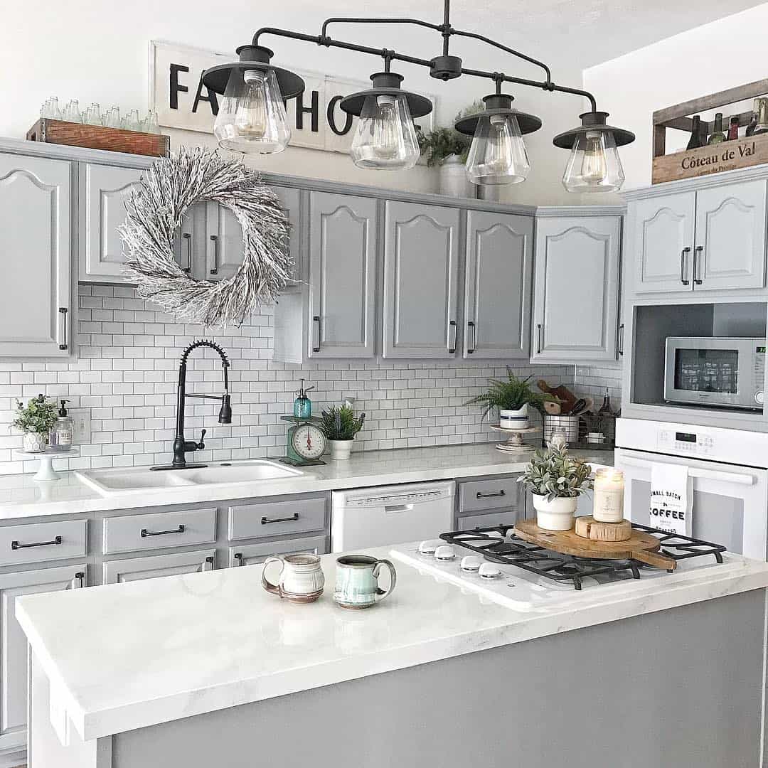 25 Farmhouse Grey Kitchen Cabinets to Upgrade Your Kitchen