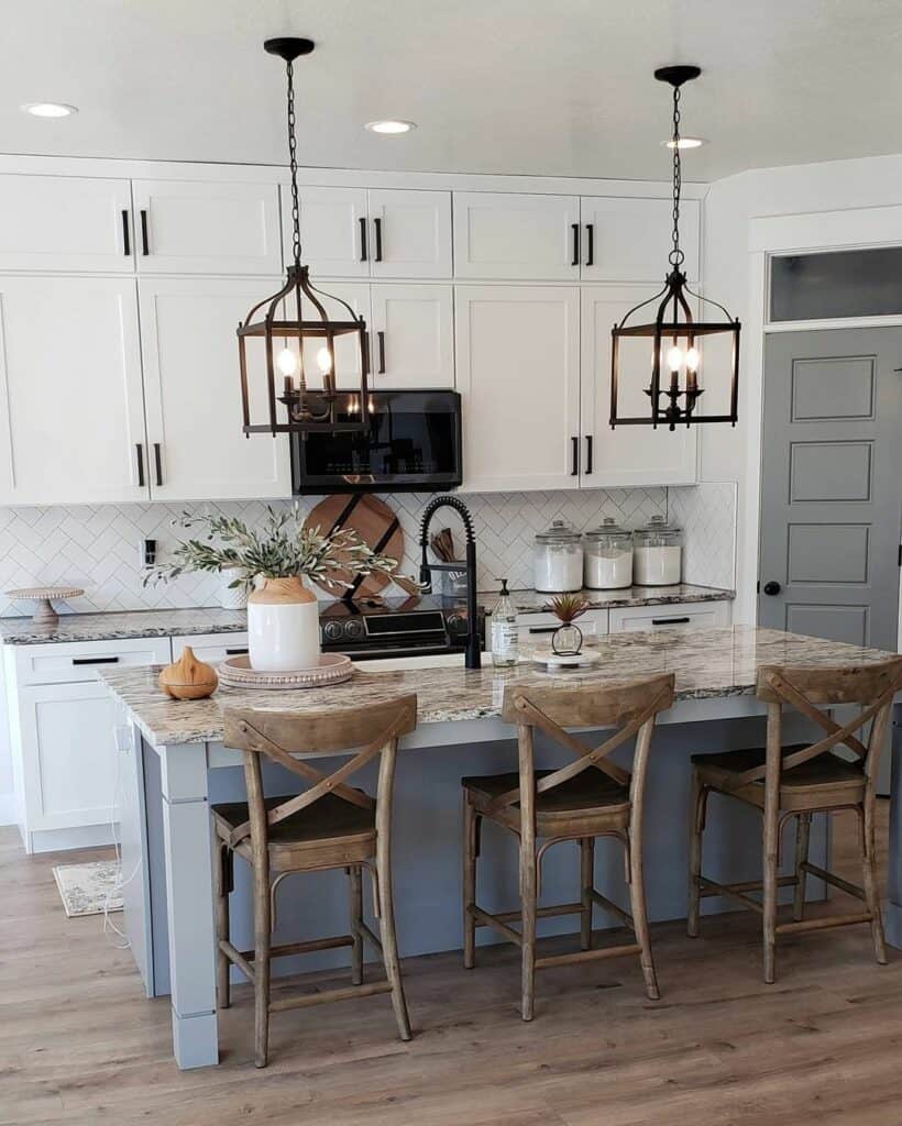 28 Stunning Kitchen Hardware Ideas To Elevate Your Cabinets