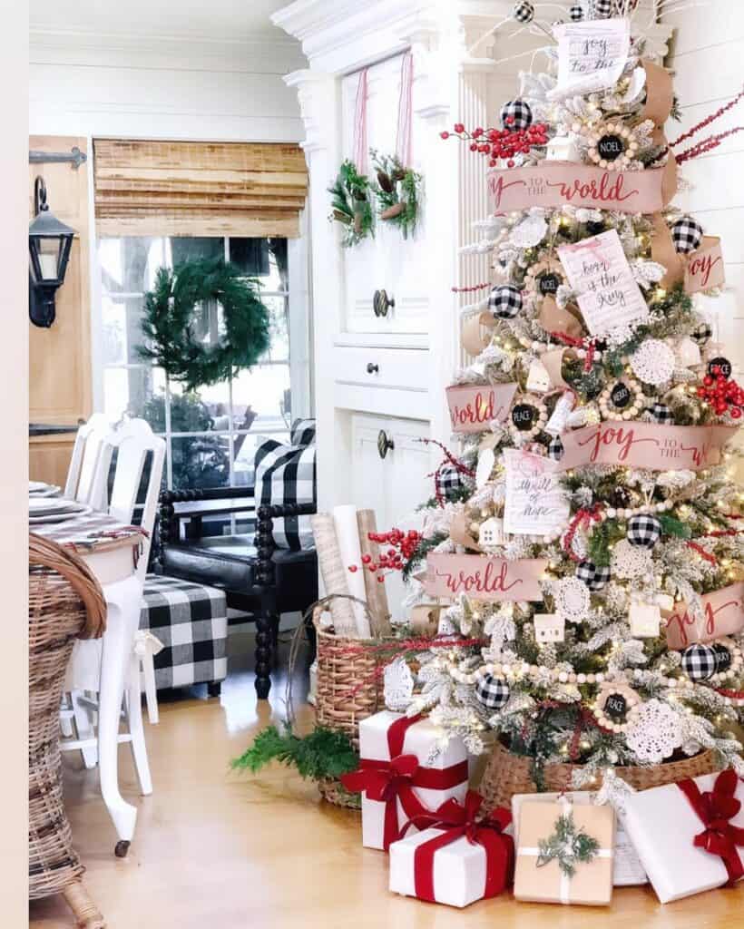 32 Snowflake Decoration Ideas to Bring Seasonal Charm into Your Space