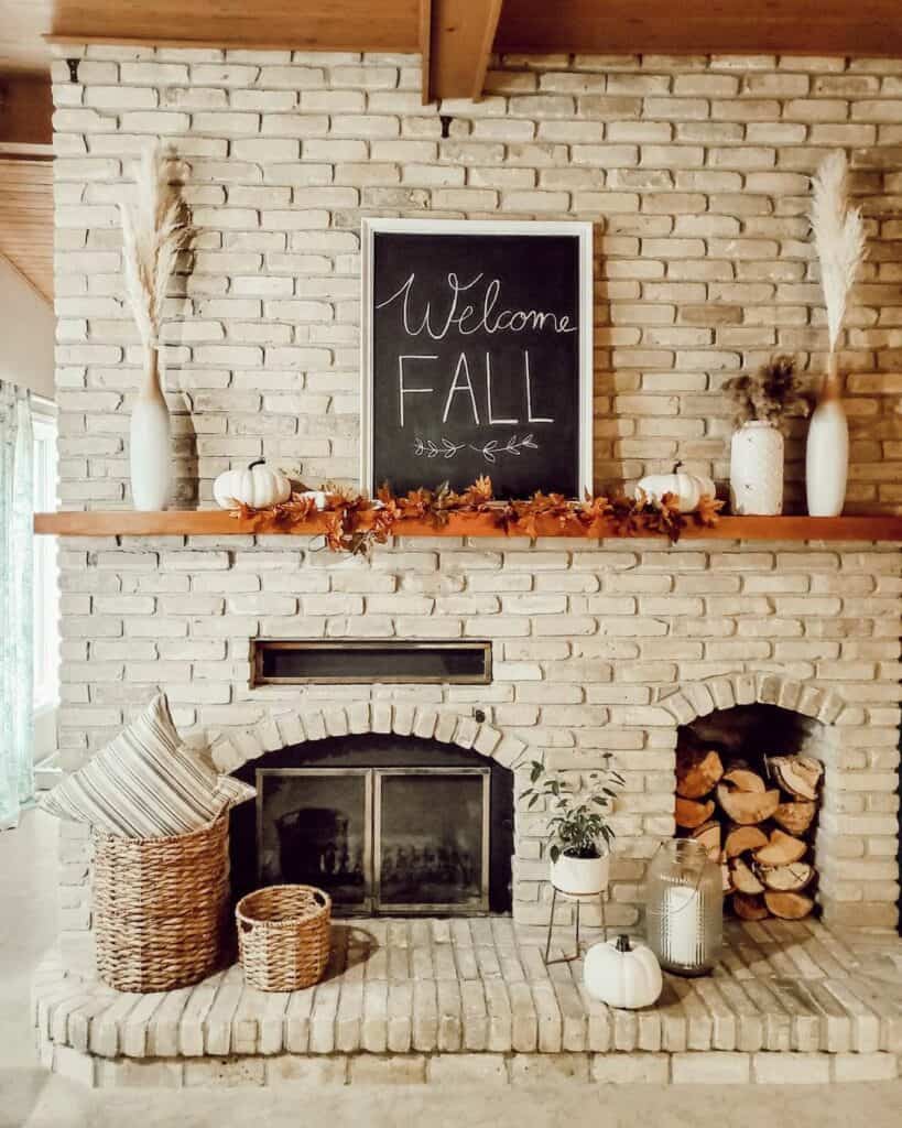 24 Crisp And Cool Fall Chalkboard Ideas