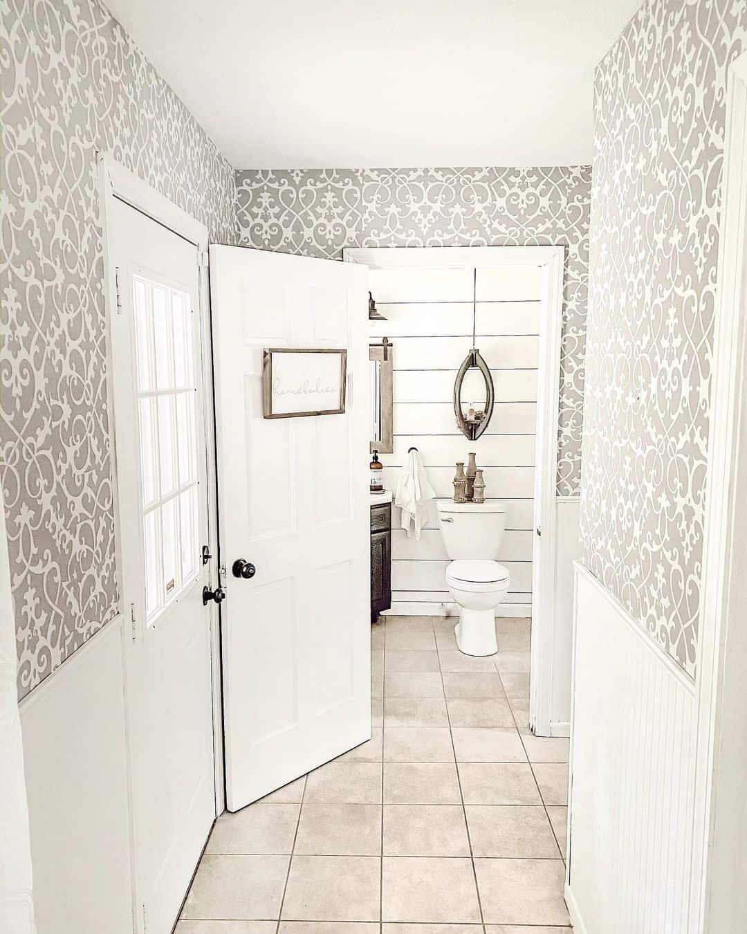 24 Entryway Wallpaper Ideas to Give Your Walls A Refresh