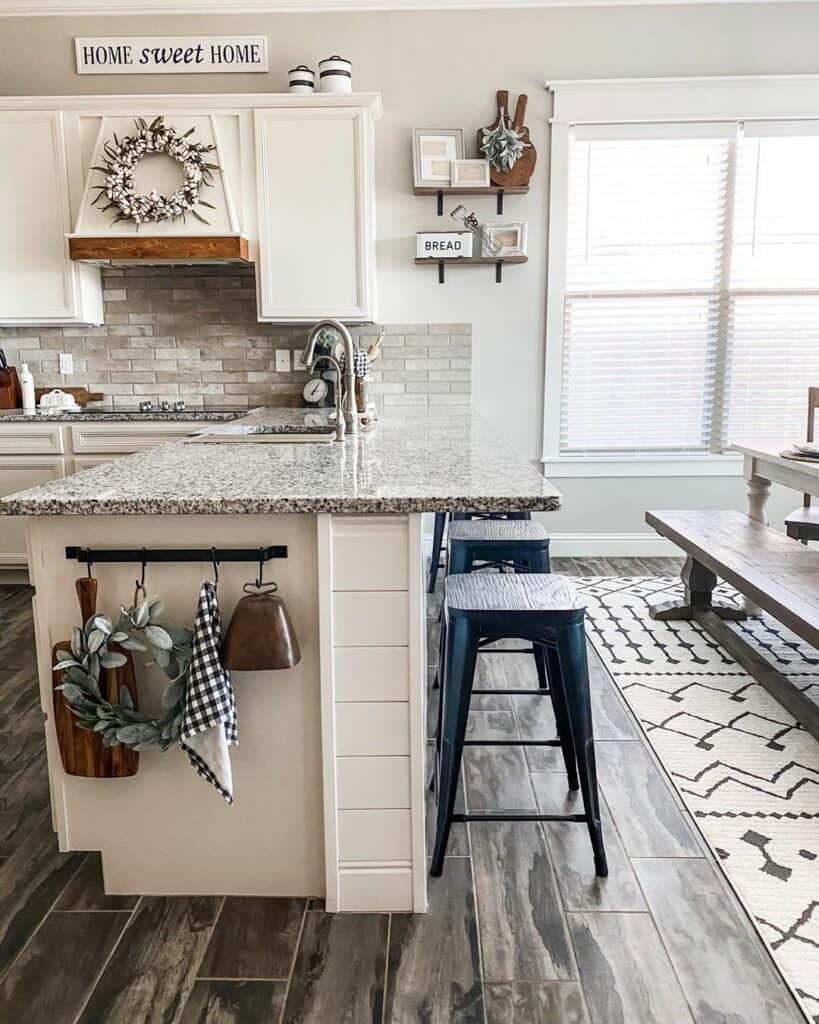 22 Tile Ideas for Kitchen Floors That Will Catch the Eye