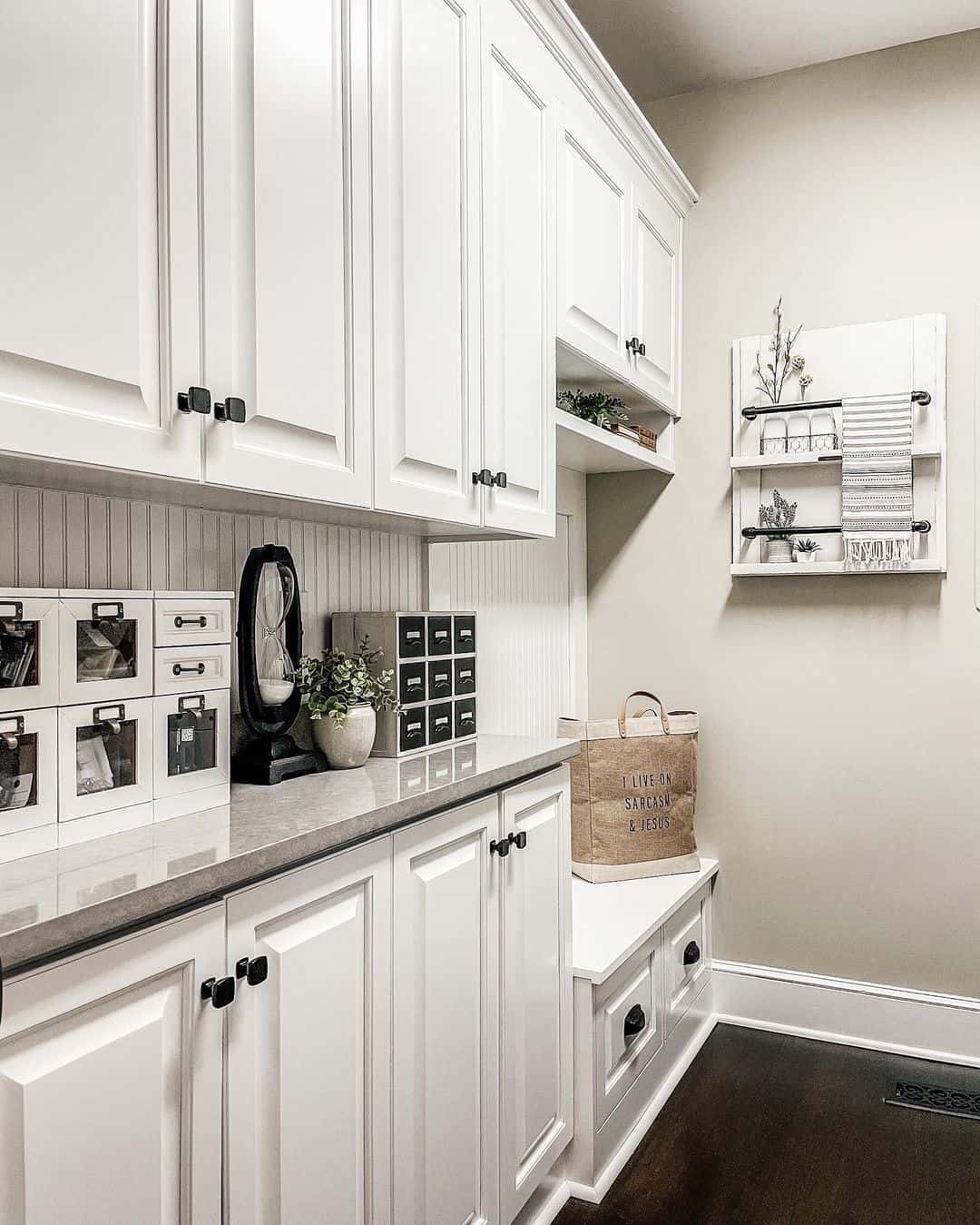 34 Full Overlay Cabinets for Your Next Home Renovation
