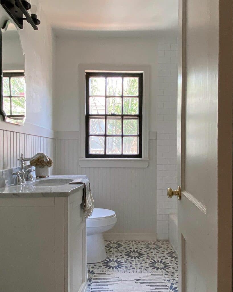 19 Beadboard Bathroom Ideas That Will Never Go Out of Style