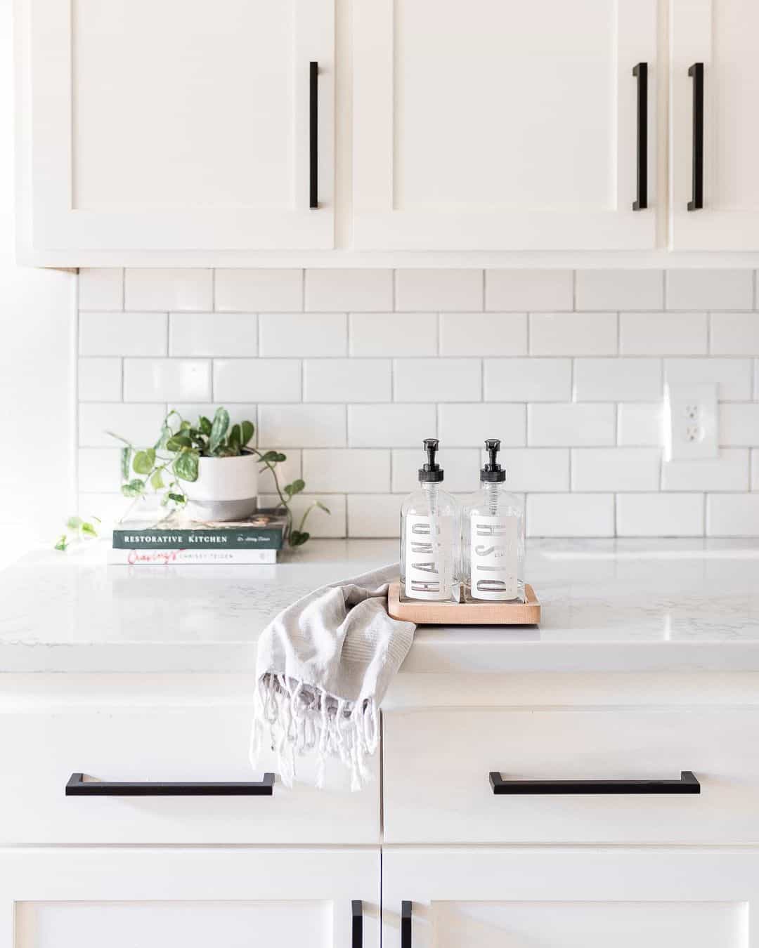 33 Stunning Gray Countertops for Your Next Renovation