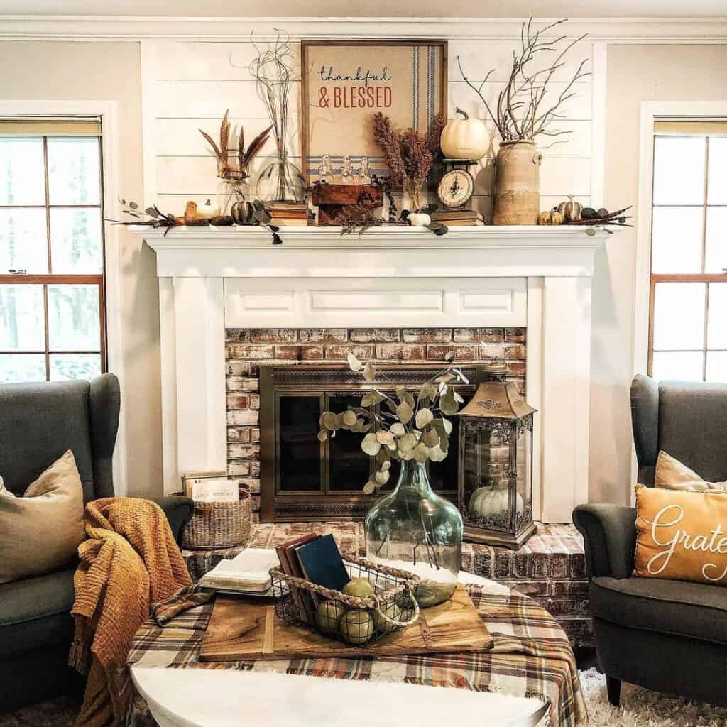 35 Fall Fireplace Décor Ideas to Welcome the Season