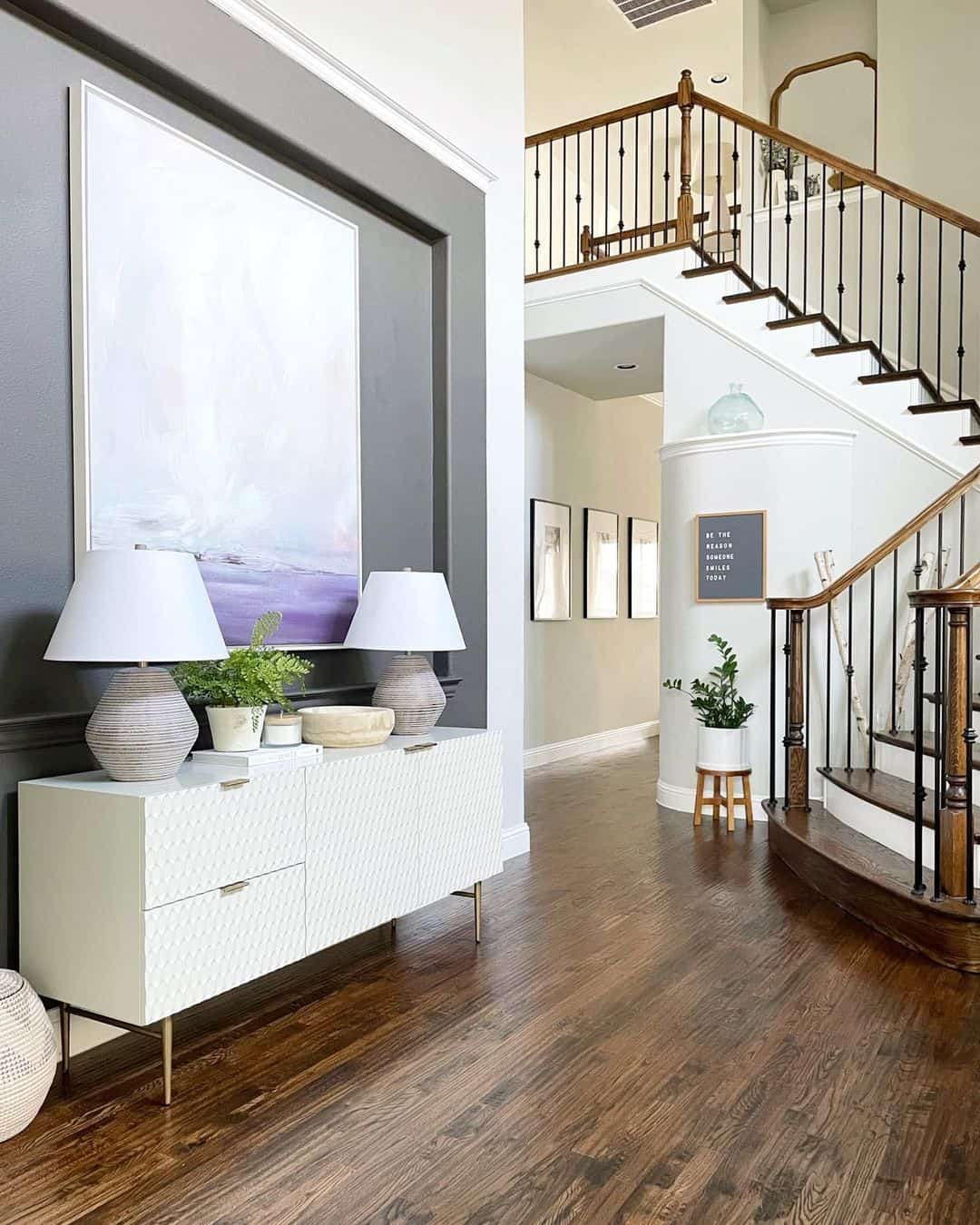 30 Entryway Wall Ideas for a Great First Impression