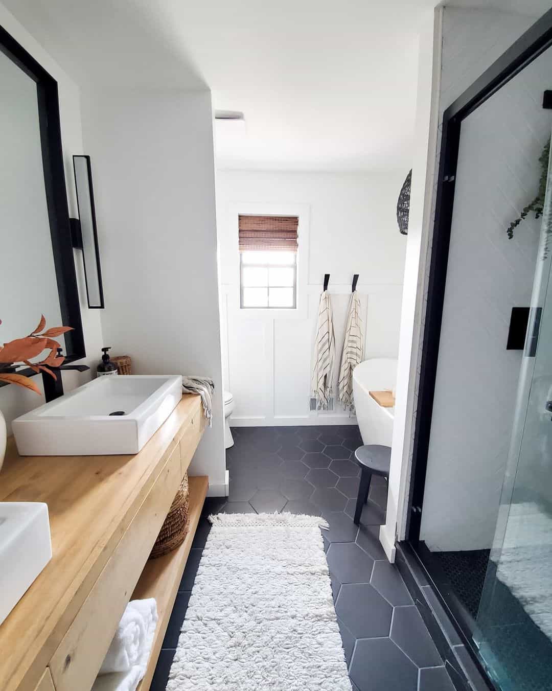 21 Shower Door Ideas to Transform Your Bathroom
