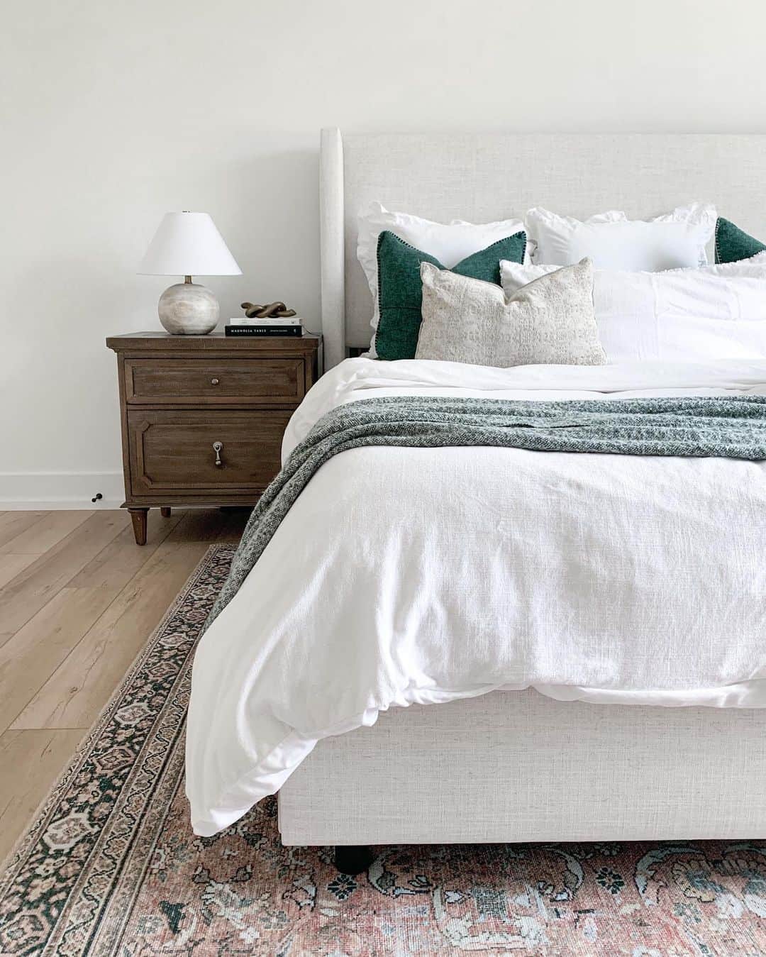 Pinterest Grey And White Bedroom Ideas