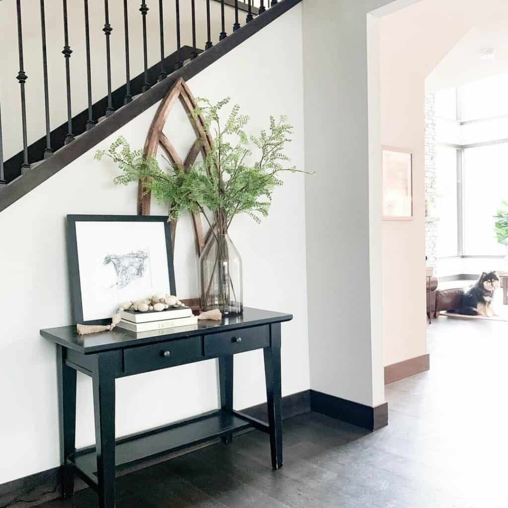 29 Ways To Elevate Your Space With Hallway Table Décor