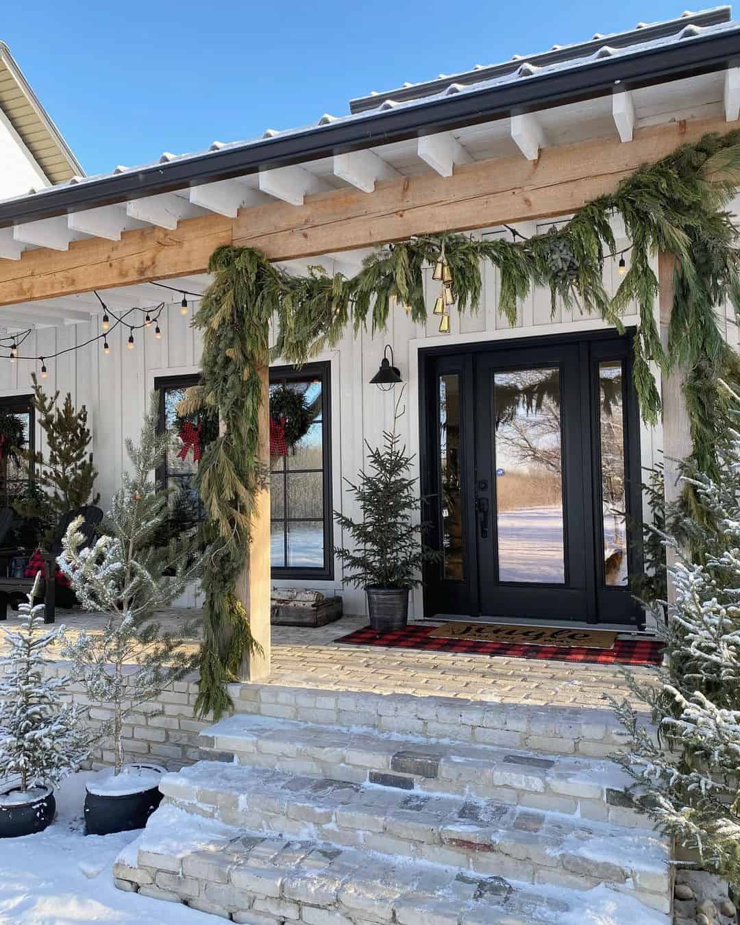 22 Modern Front Porch Ideas for a Stunning Welcome