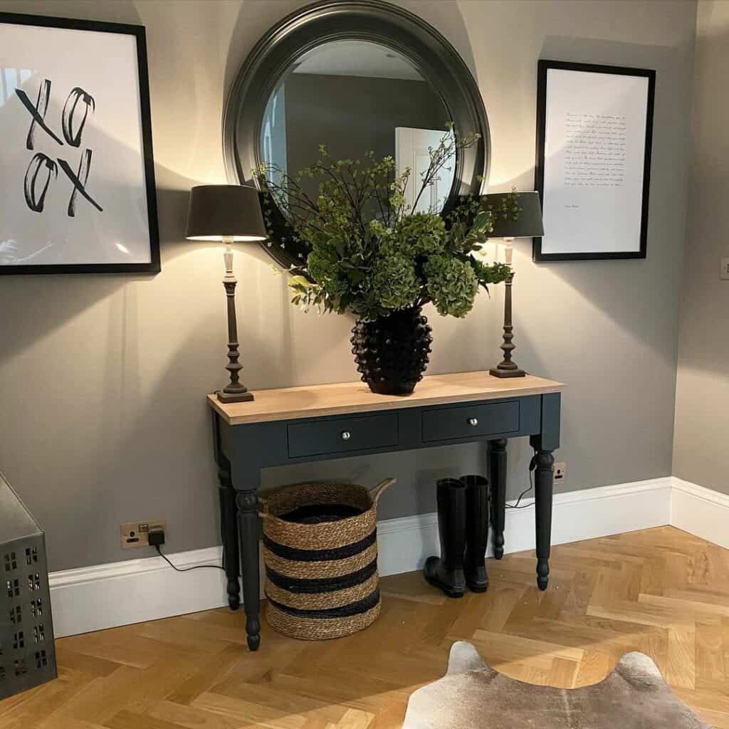 30 Small Entryway Lighting Ideas to Brighten Your Home