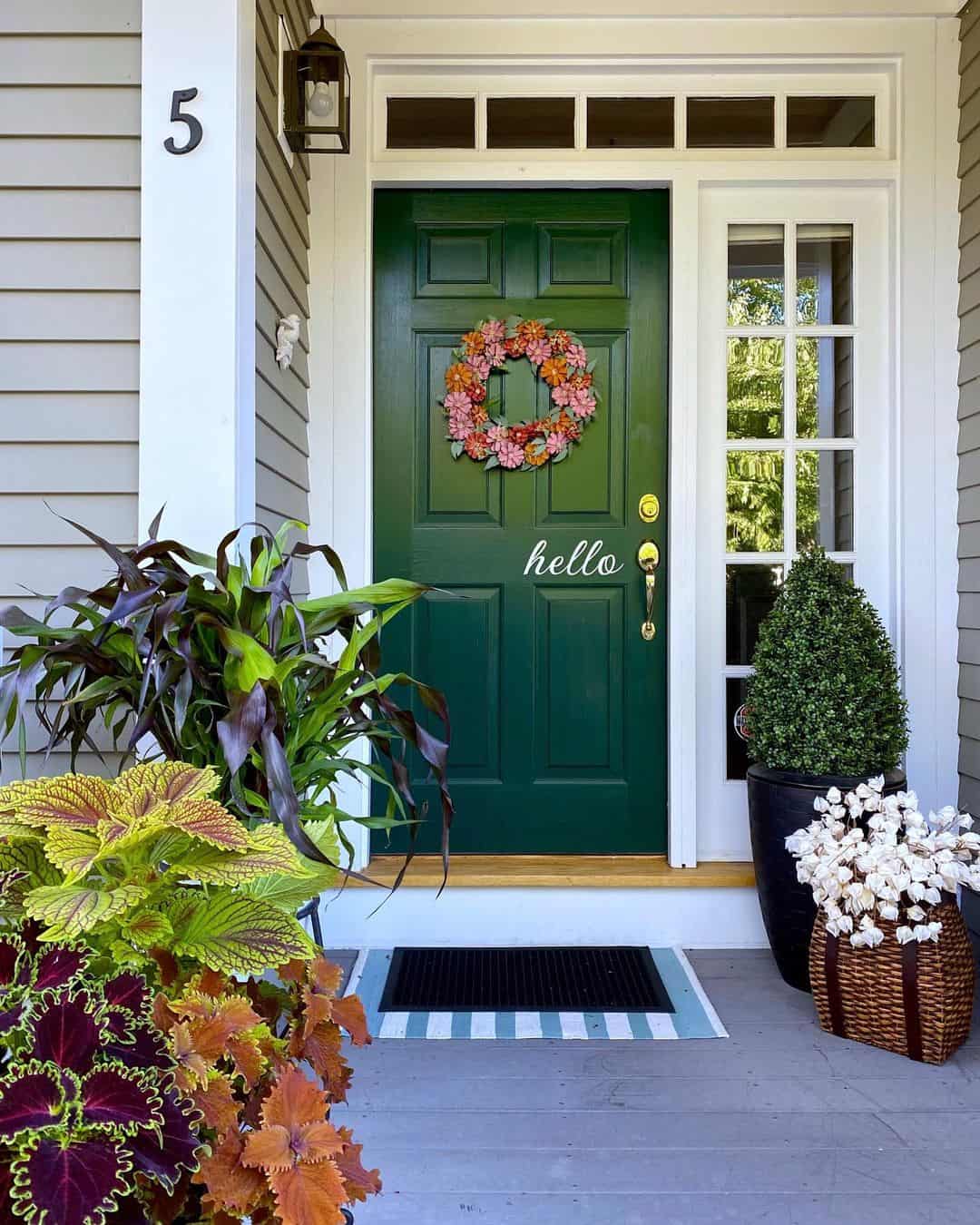 33 Incredible Front Door Plants to Beautify Your House