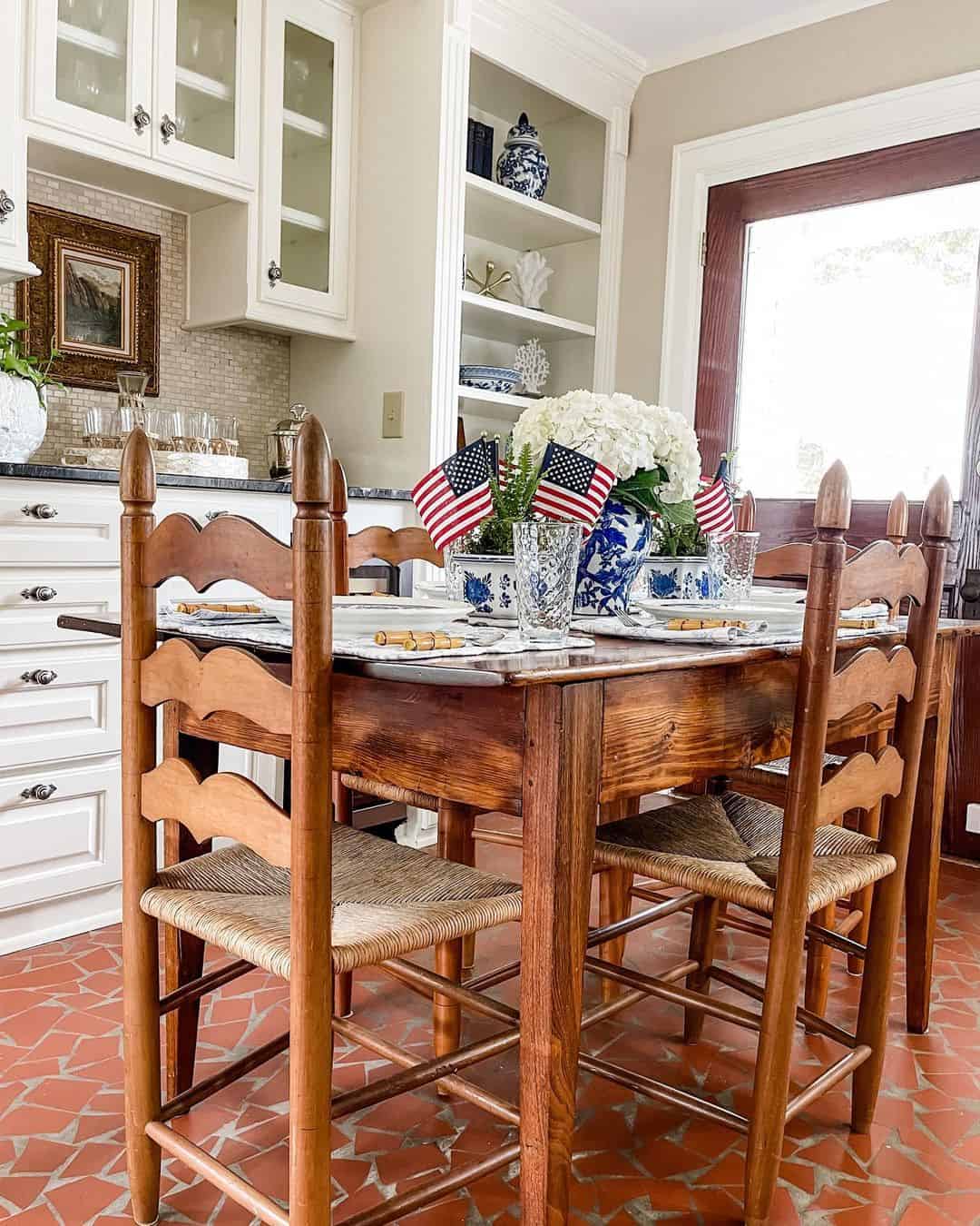 30 Simple Dining Table Centerpiece Ideas for a Welcoming Appeal