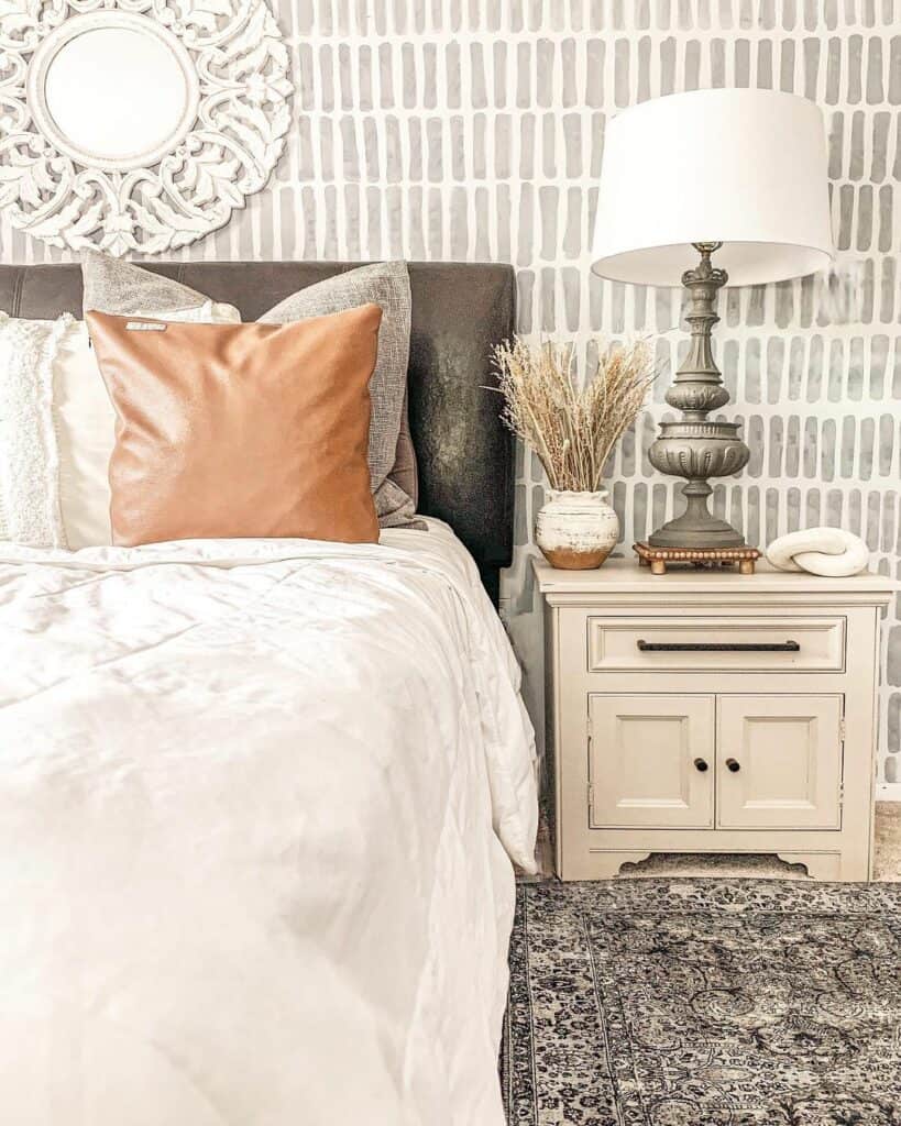 26 Modern Bedroom Wallpaper Ideas to Amplify Your Space