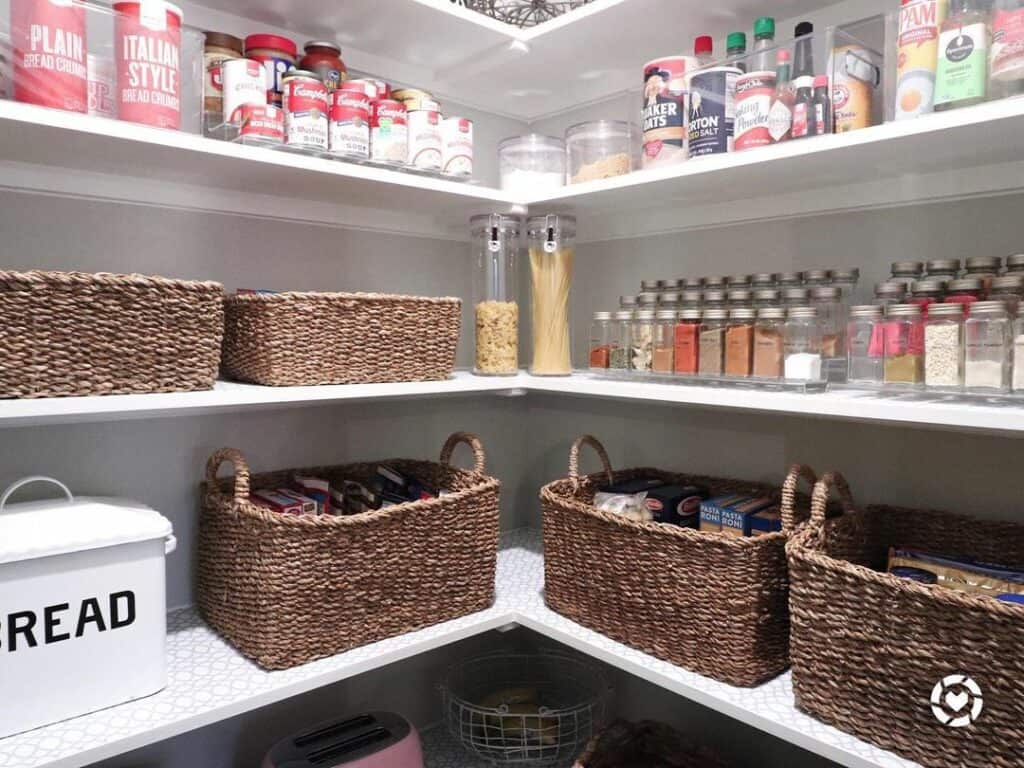 34 Corner Pantry Ideas for Inside and Outside