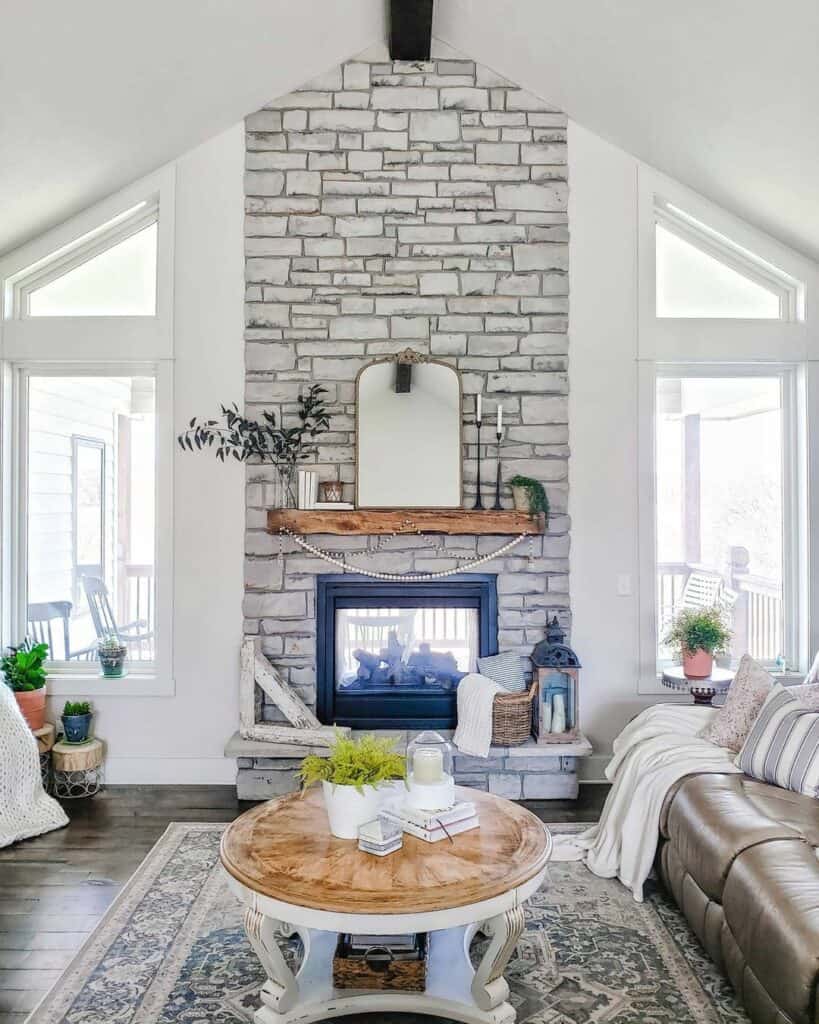 25 Gorgeous Cathedral Ceiling Ideas for an Airy Home