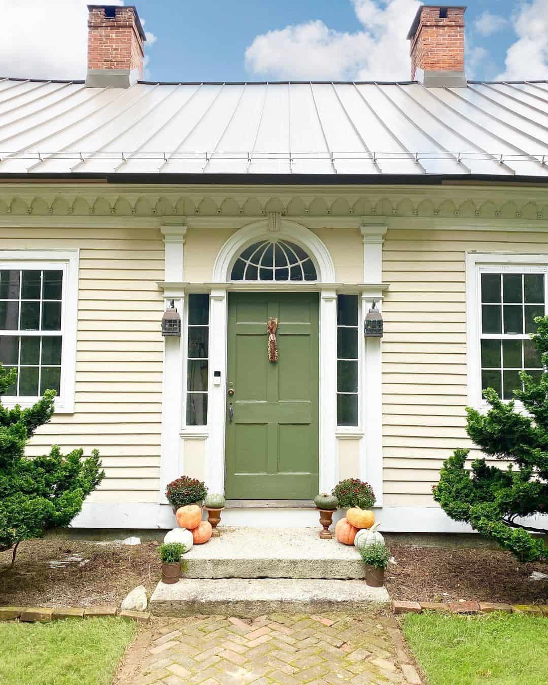 17 Green Front Doors to be the Envy of Your Neighborhood