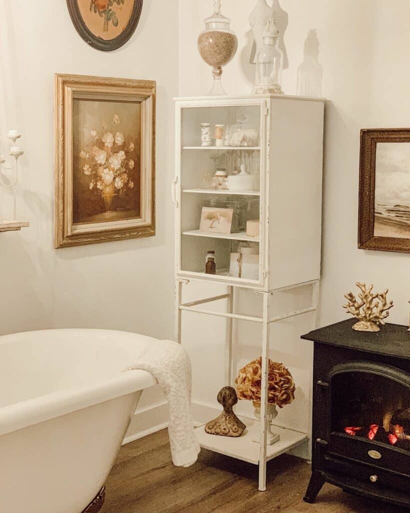 30 Bathroom Art Ideas to Turn Your Bathroom into an Escape